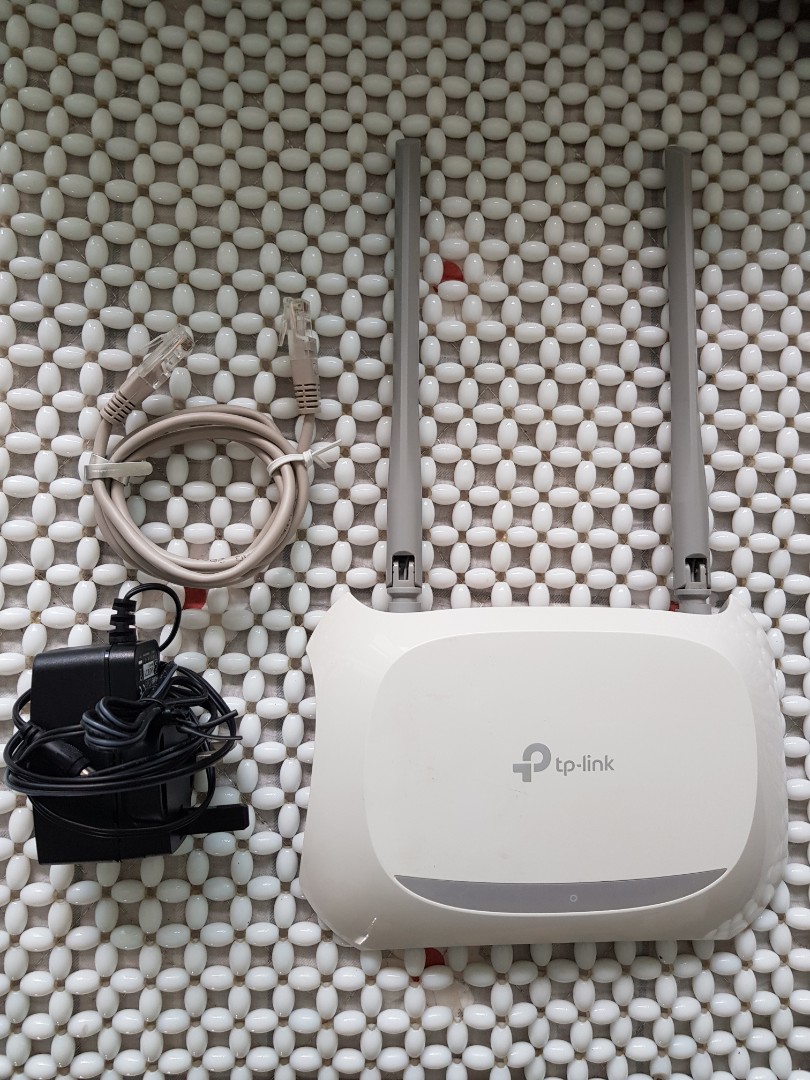 NTU TP-link Router hi no300 Mbps Wireless N router Model TL-WR840N ...