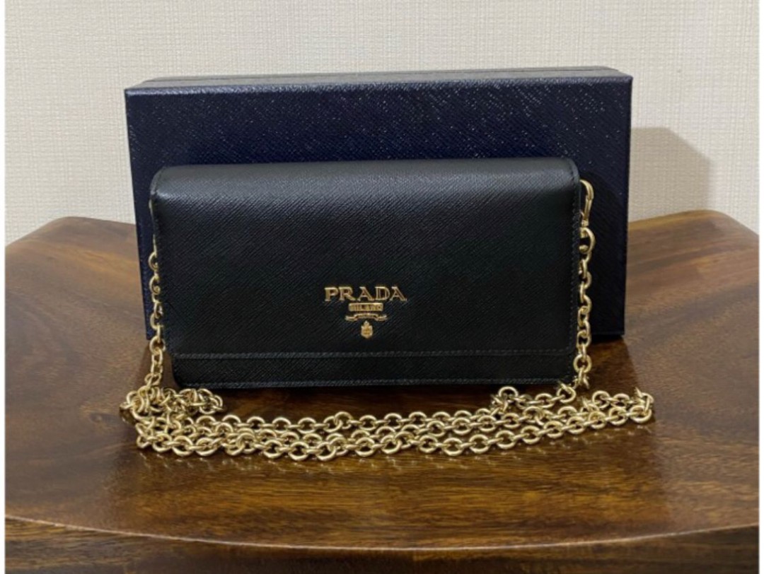 Prada woc ada receipt, Barang Mewah, Tas & Dompet di Carousell