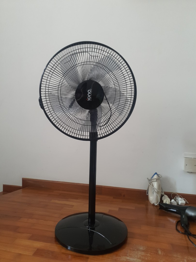 Stand Fan, Furniture & Home Living, Lighting & Fans, Fans on Carousell
