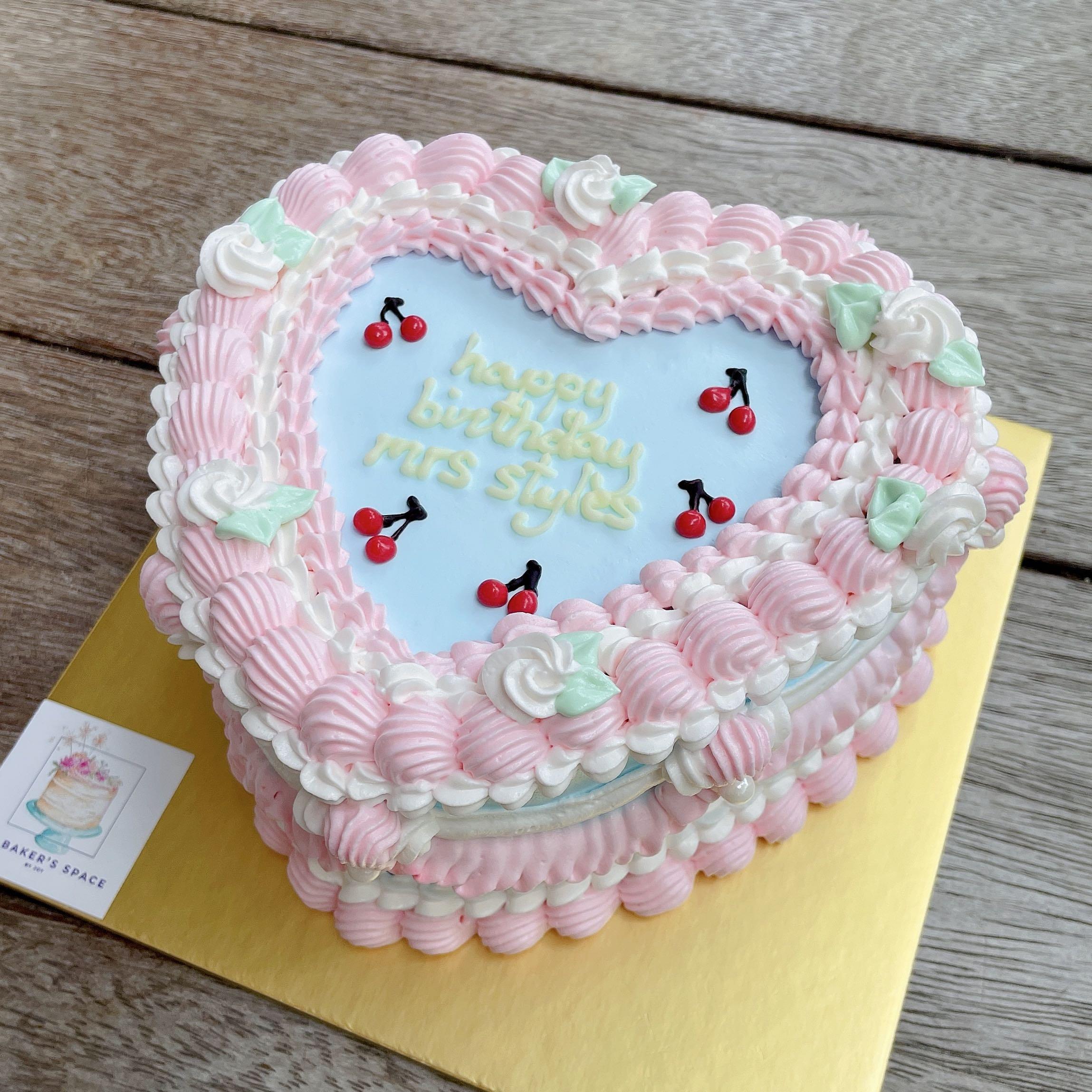 Vintage Korean Cakes (HALAL), Food & Drinks, Homemade Bakes on Carousell