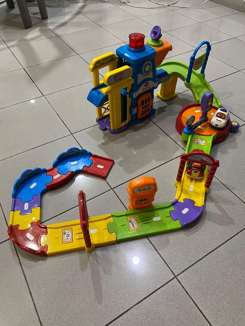 Vtech car track and cars, Babies & Kids, Infant Playtime on Carousell