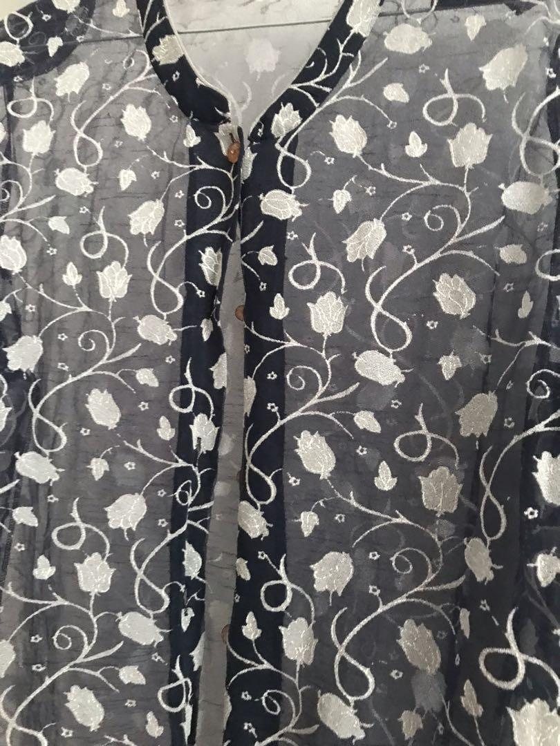 Baju bunga transparan, Fesyen Wanita, Pakaian Wanita, Lainnya di Carousell
