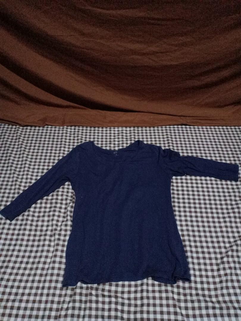 Baju Uniqlo Lengan Panjang, Fesyen Wanita, Pakaian Wanita, Atasan di ...