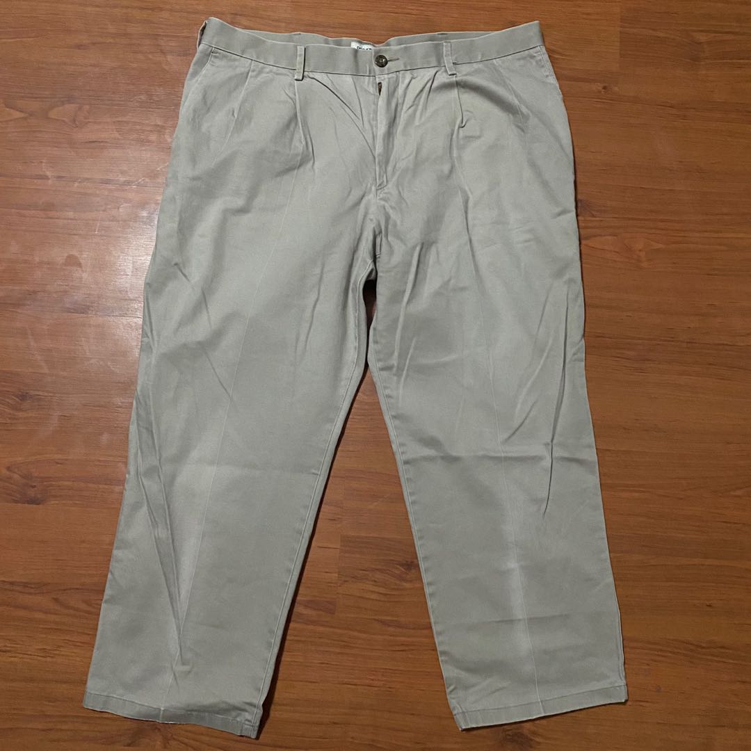 DOCKERS Classic Fit Khaki Pants 41, Men's Fashion, Bottoms, Chinos on ...