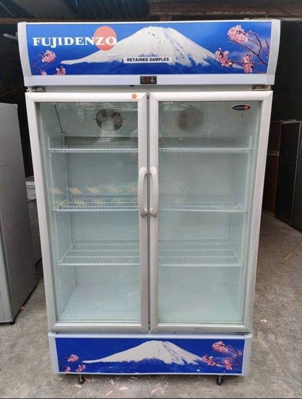 Double door chiller fujidenzo, TV & Home Appliances, Kitchen Appliances ...
