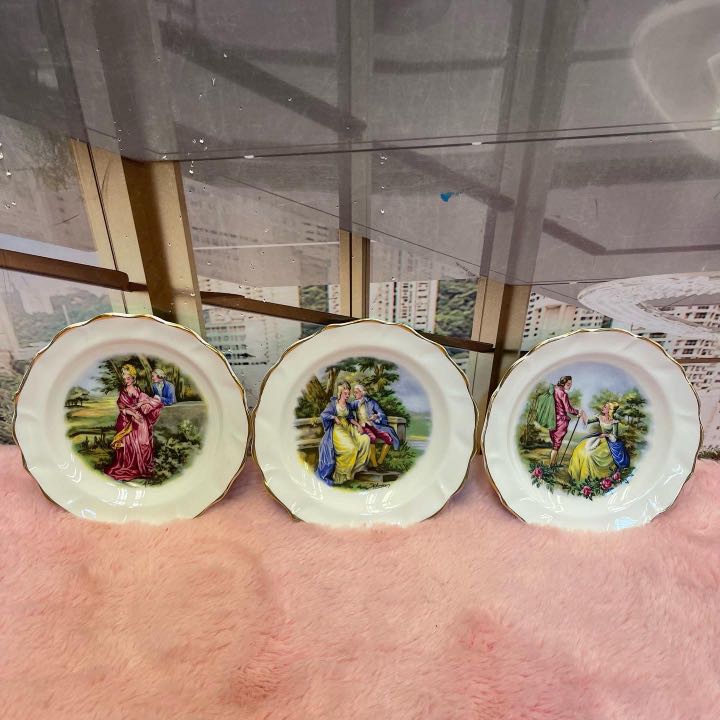 Haleigh bone china plate, 傢俬＆家居, 廚具和餐具, 茶具配件 - Carousell