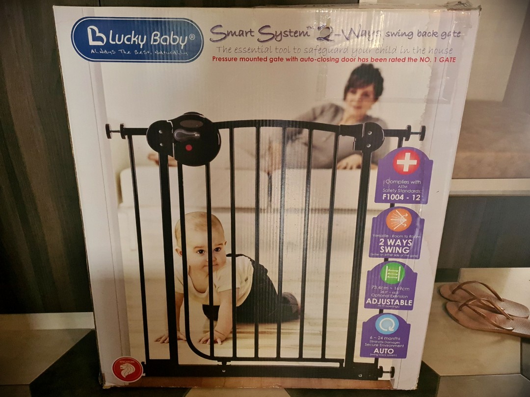 Lucky Baby 2-ways Swing Gate, Babies & Kids, Baby Nursery & Kids ...