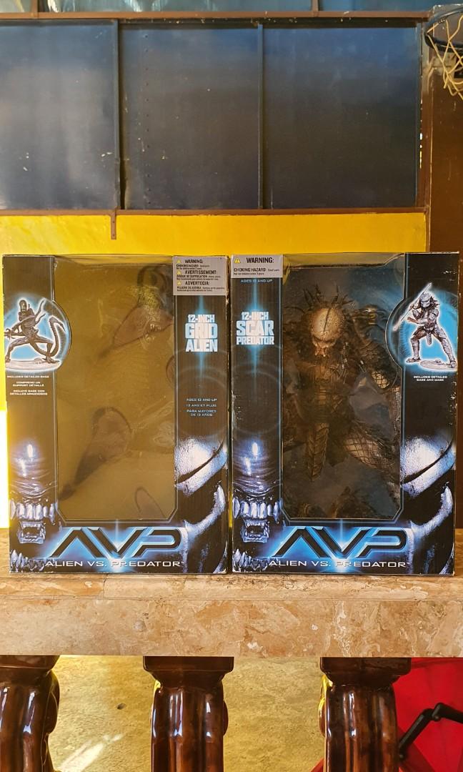 Mcfarlane 12inch AVP Alien vs Predator Set, Hobbies & Toys, Toys ...