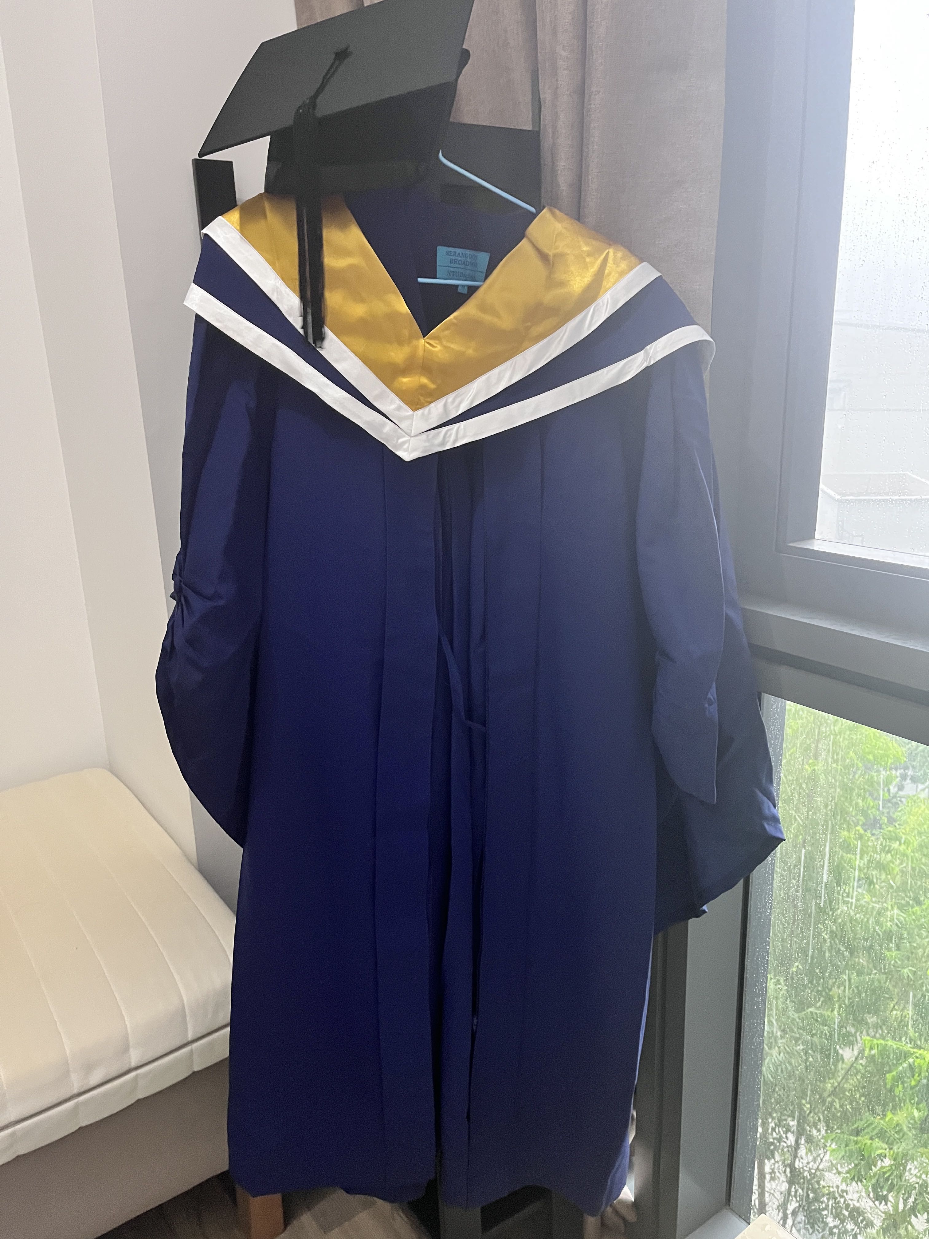 NTU Graduation Engineering Gown, Men's Fashion, Coats, Jackets and ...