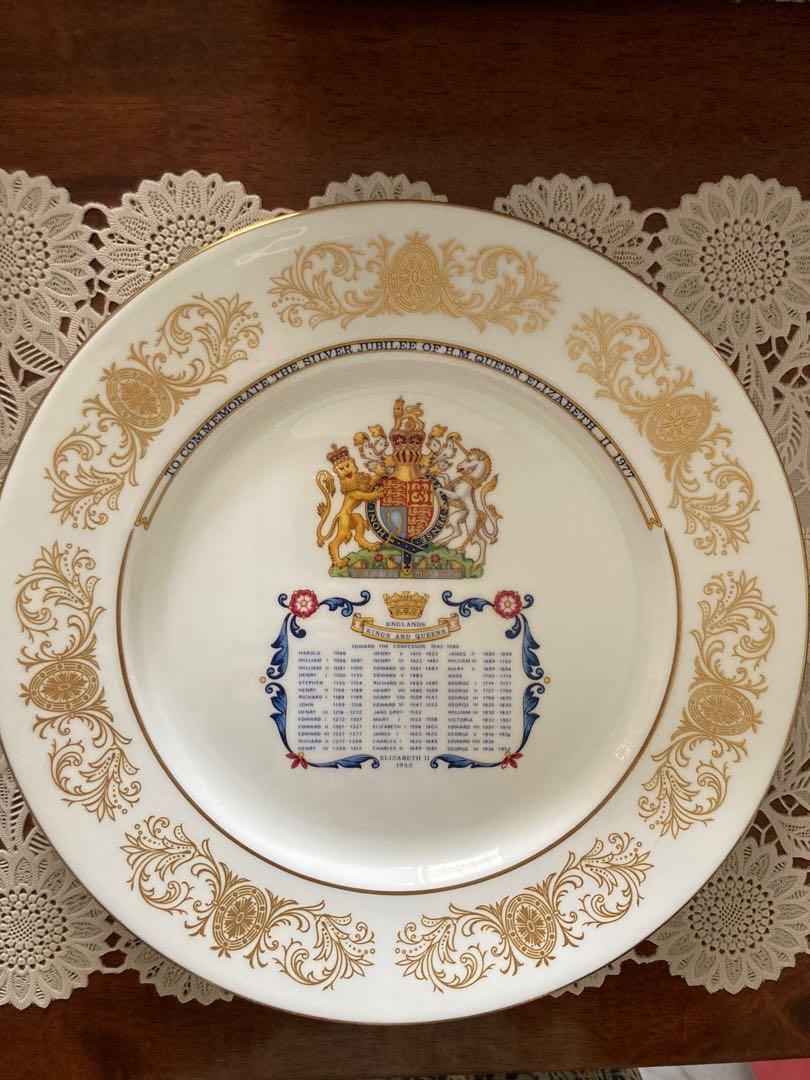 England royalty china English bone China royalty gift Aynsley footed ...