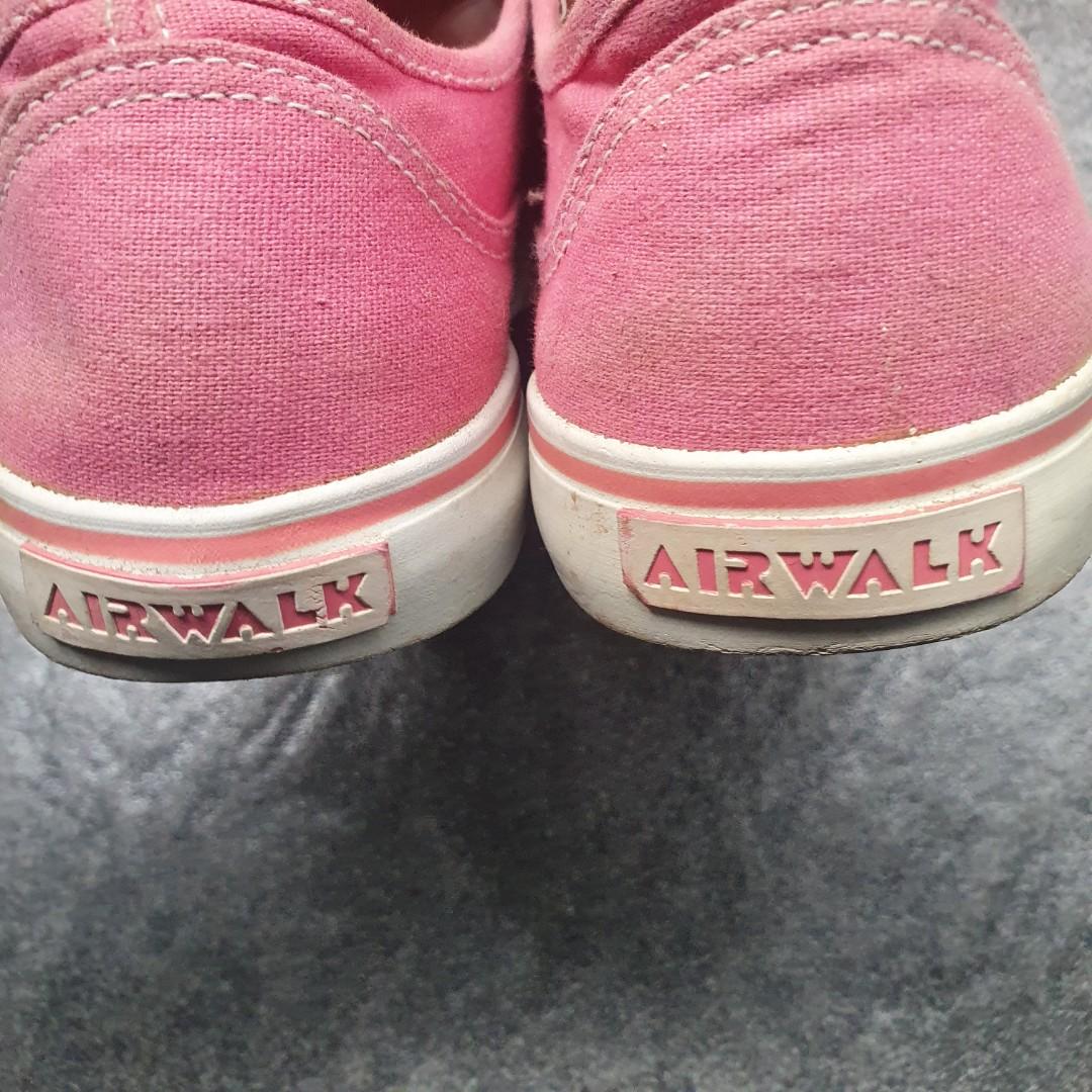 Sepatu Airwalk Authentic Pink, Fesyen Wanita, Sepatu di Carousell