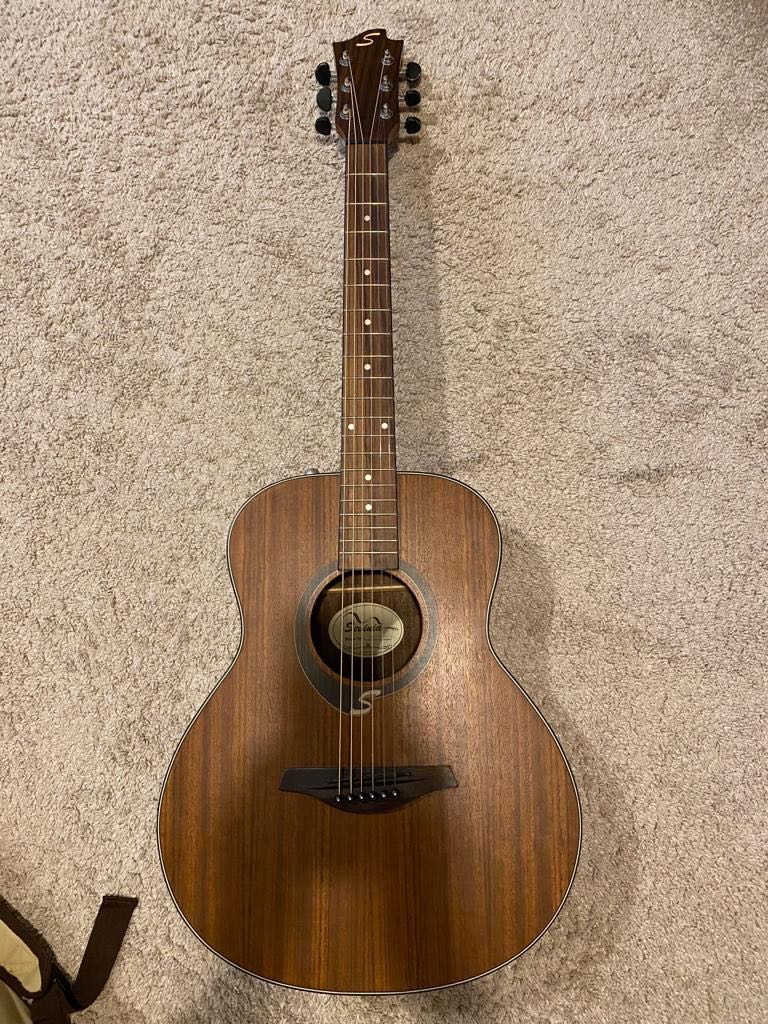 Sevinia SOB03 3/4 Travel Acoustic Guitar (Walnut) with Pickup, Hobbies ...