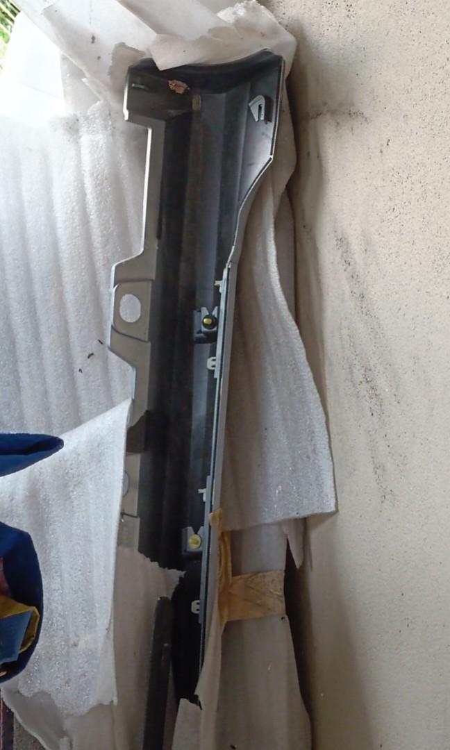 Side skirt bezza, Auto Accessories on Carousell