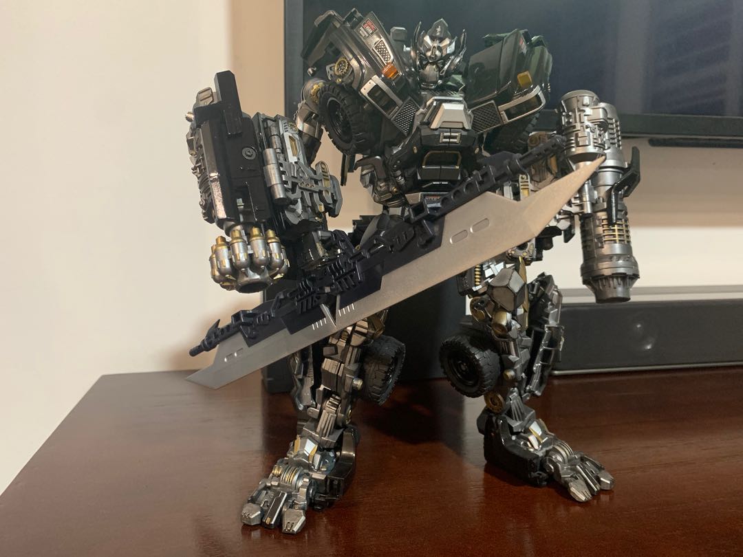 Transformer ironhide custom paint add on FWI leader class, Hobbies ...