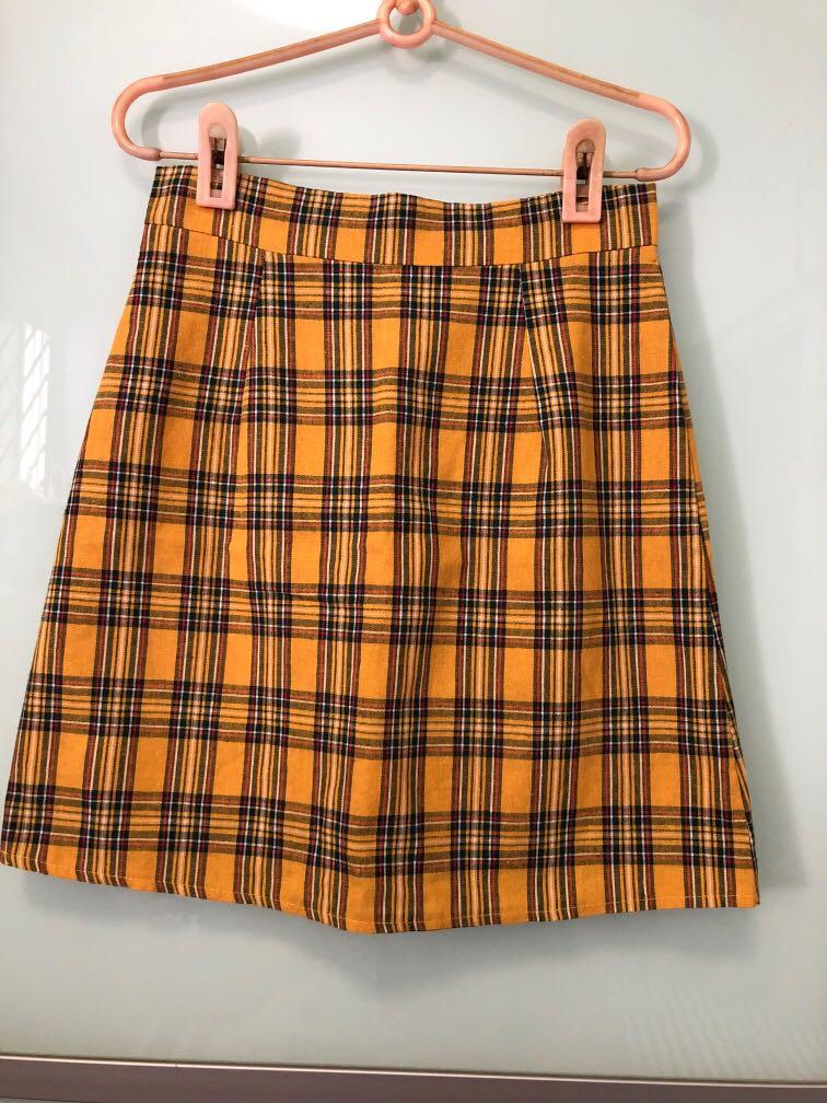 Yellow Checkered Skirt, Women's Fashion, Bottoms, Skirts on Carousell
