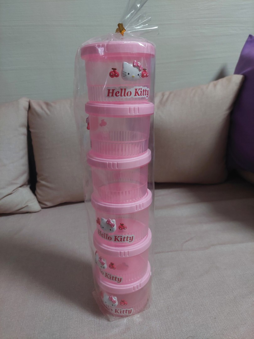 Hello Kitty 6 small Plastic container, Hobbies & Toys, Toys & Games on ...