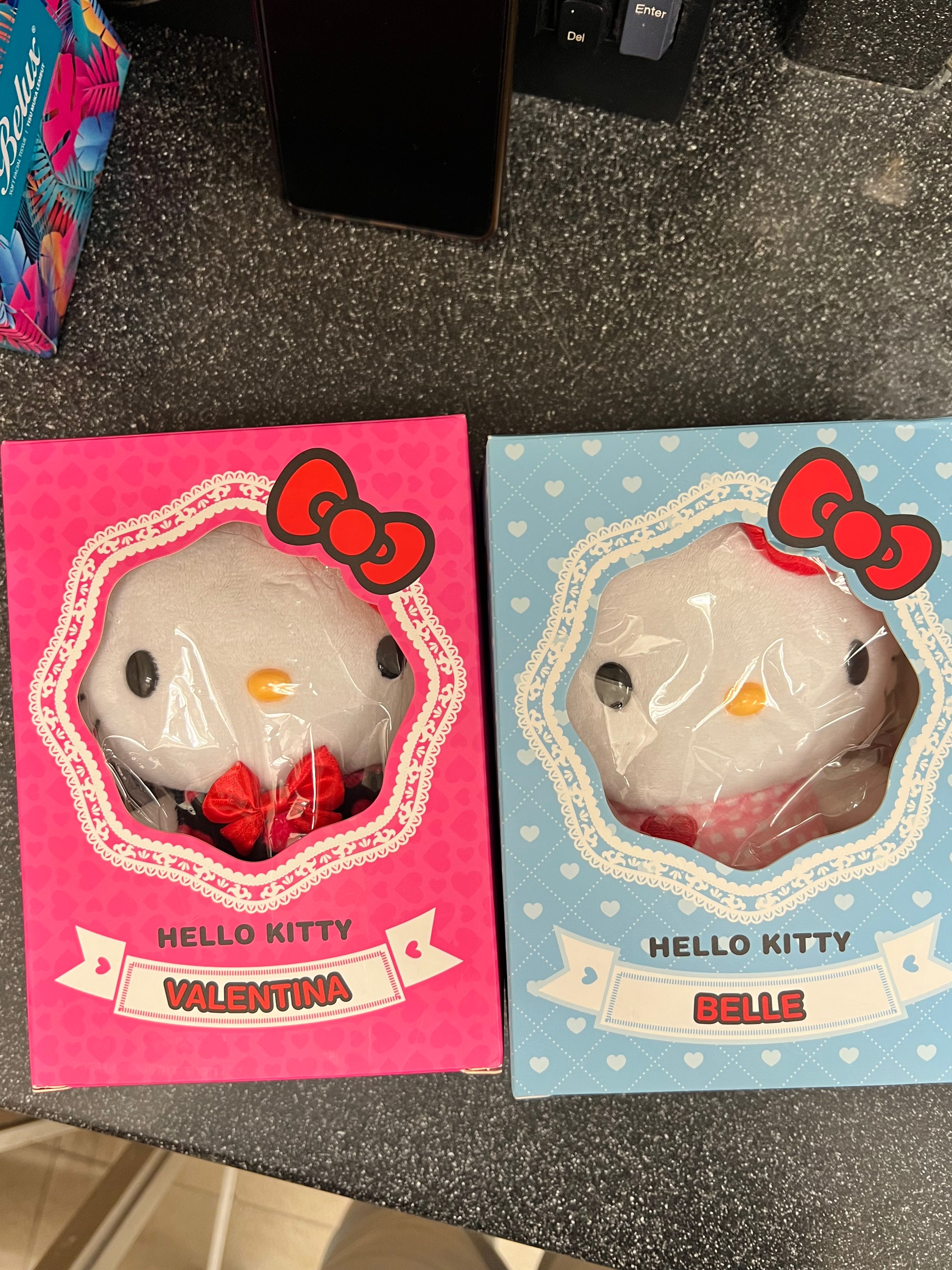 Hello Kitty - Fraser mall, Hobbies & Toys, Toys & Games on Carousell