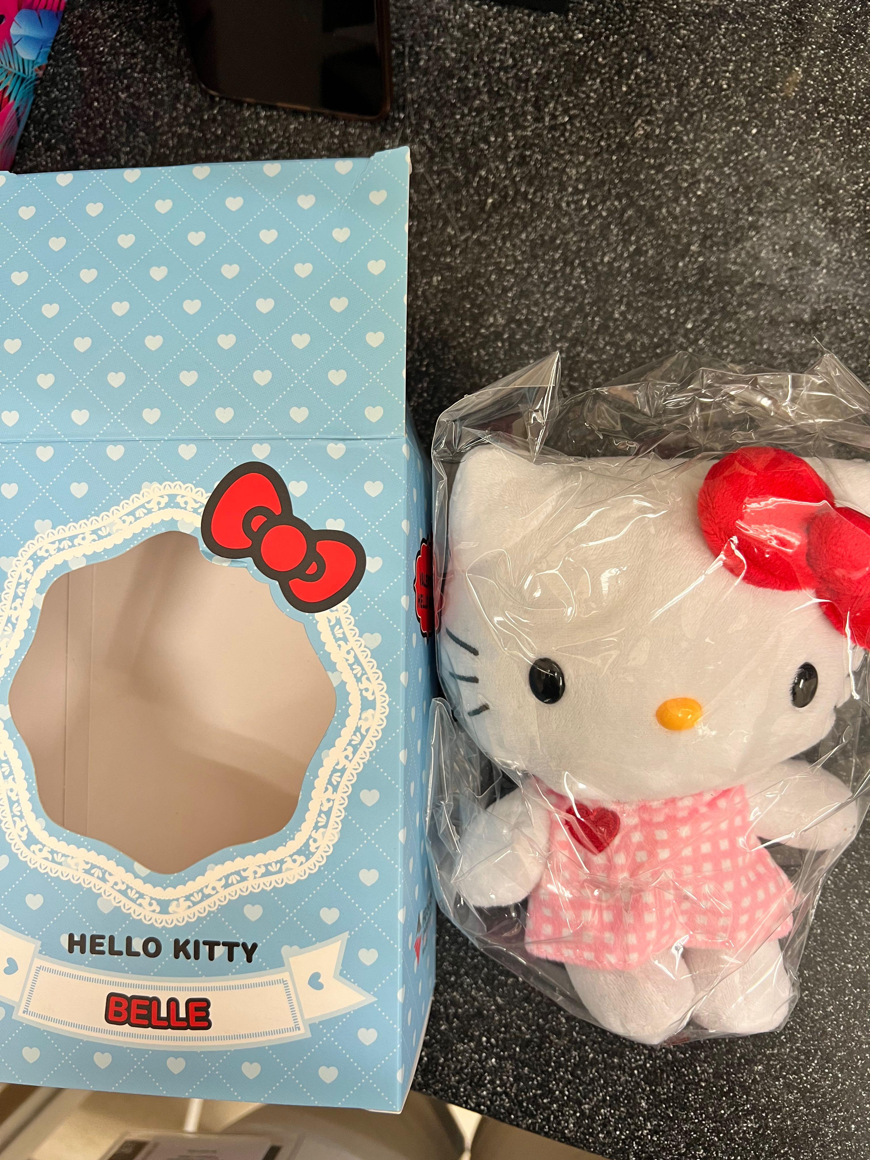 Hello Kitty - Fraser mall, Hobbies & Toys, Toys & Games on Carousell