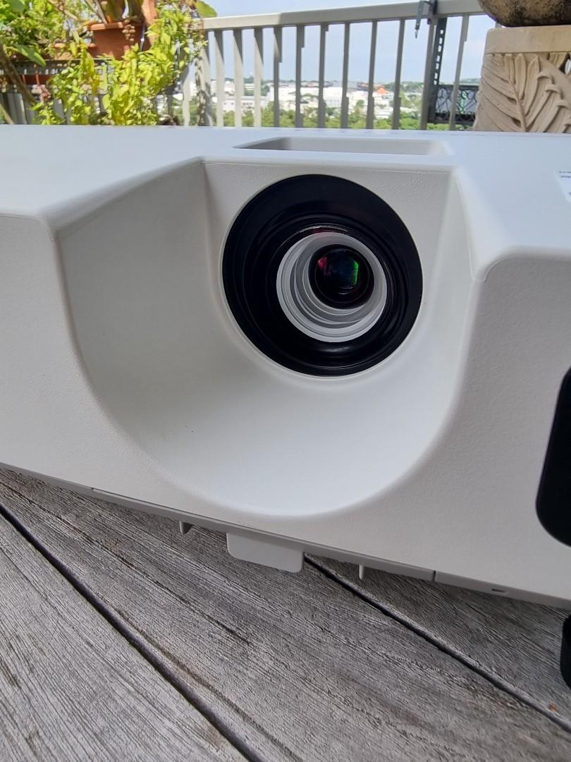 Hitachi Overhead Projector, TV & Home Appliances, TV & Entertainment ...