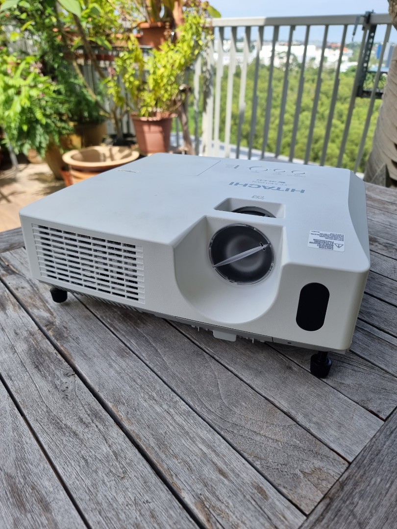 Hitachi Overhead Projector, TV & Home Appliances, TV & Entertainment ...