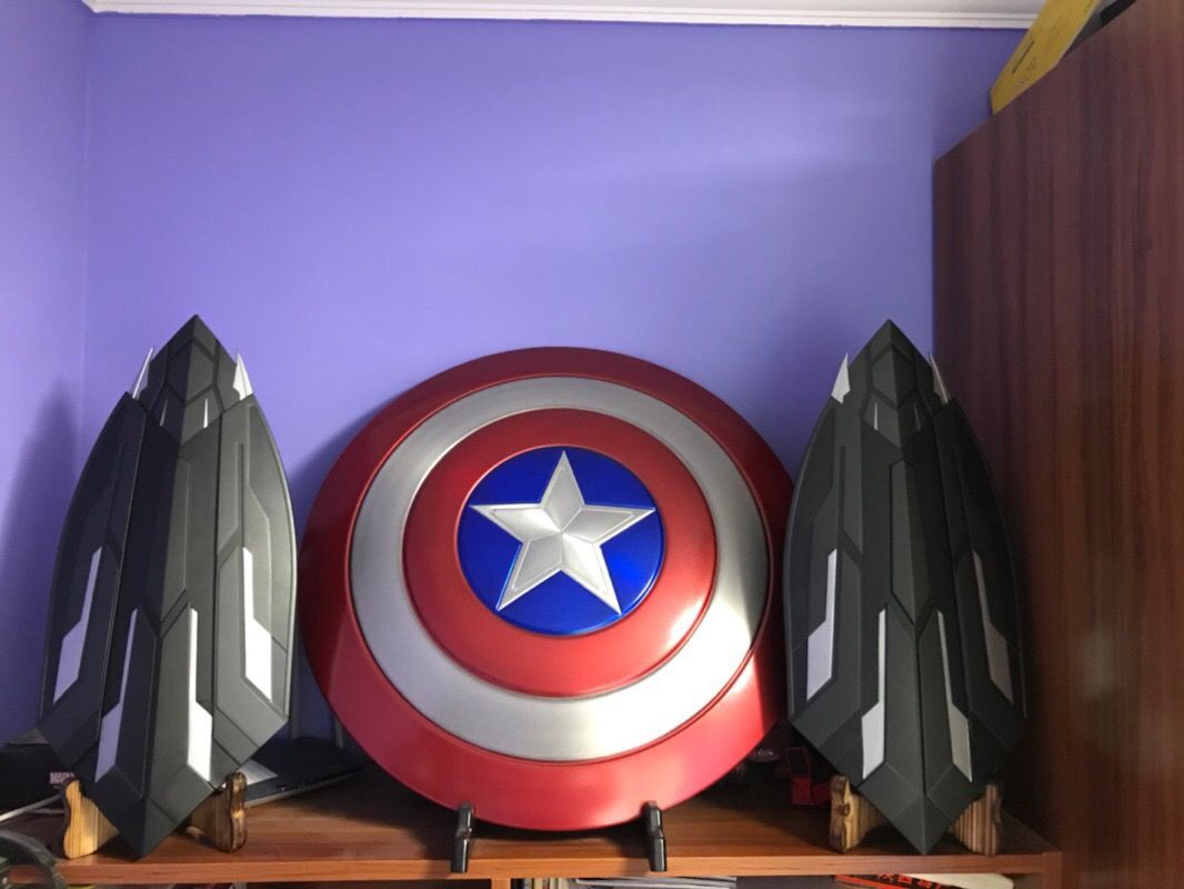 Infinity war shield. Captain America metal replica., Hobbies & Toys ...