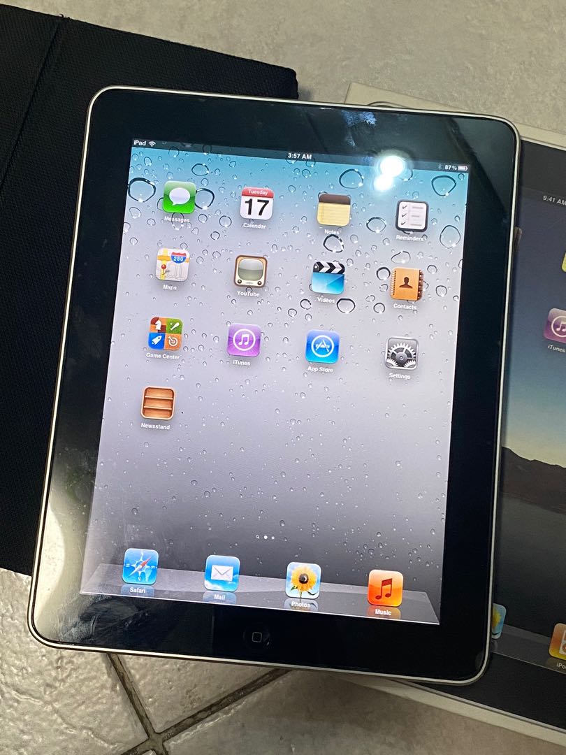 Ipad 1st gen unit only with box, Mobile Phones & Gadgets, Tablets, iPad ...