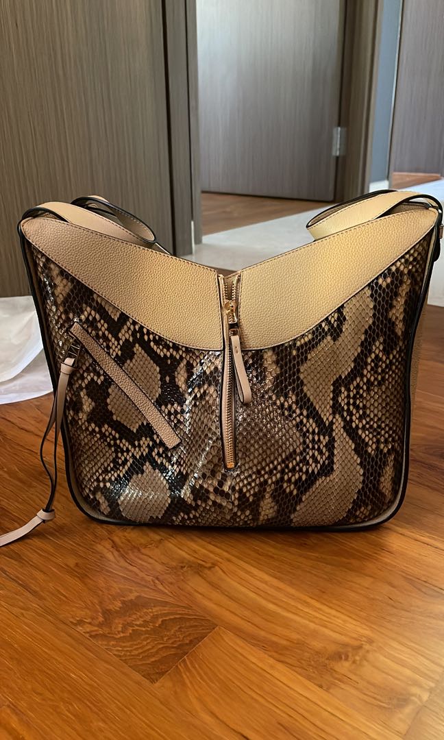 Loewe Hammock Snake skin (Small), Women's Fashion, Bags & Wallets ...