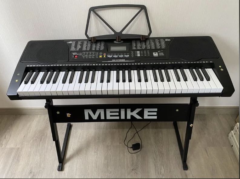 MEIKE keyboard, Hobbies & Toys, Music & Media, Musical Instruments on ...