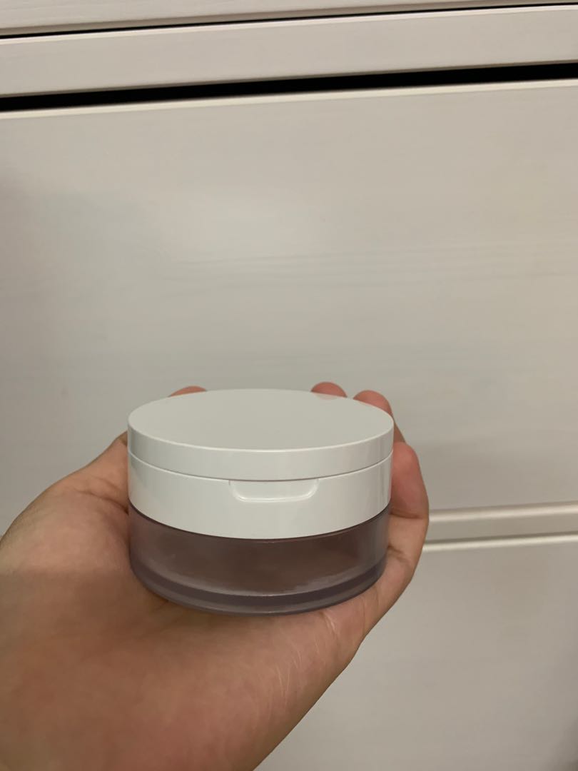 Muji powder box, Beauty & Personal Care, Face, Makeup on Carousell