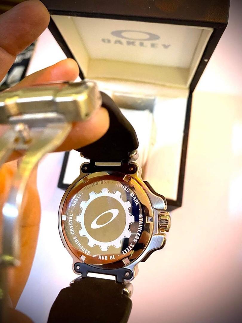 OAKLEY CRANK CASE WATCH, Luxury, Watches on Carousell