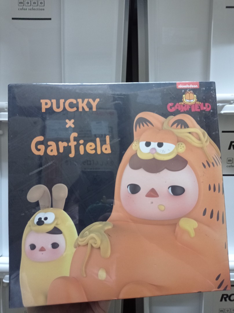 POP MART Pucky X Garfield, 興趣及遊戲, 玩具 & 遊戲類 - Carousell