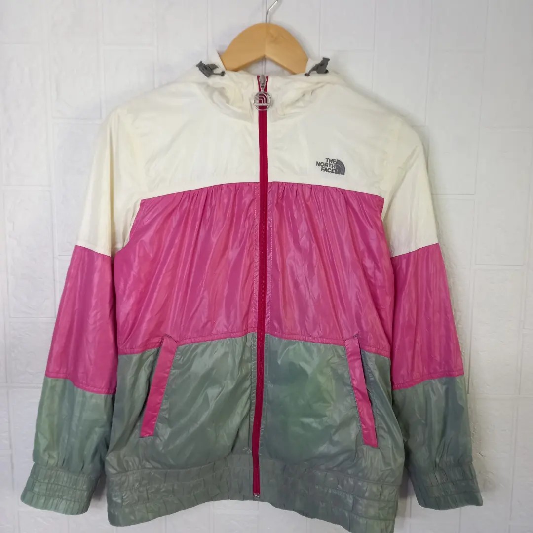 Tritone TNF Windbreaker, Women's Fashion, Coats, Jackets and Outerwear ...