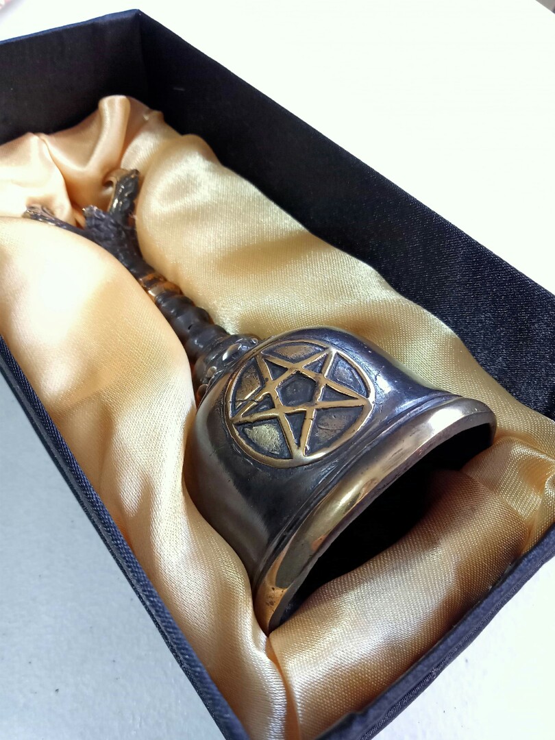 Wiccan Cleansing Bell, Hobbies & Toys, Memorabilia & Collectibles ...