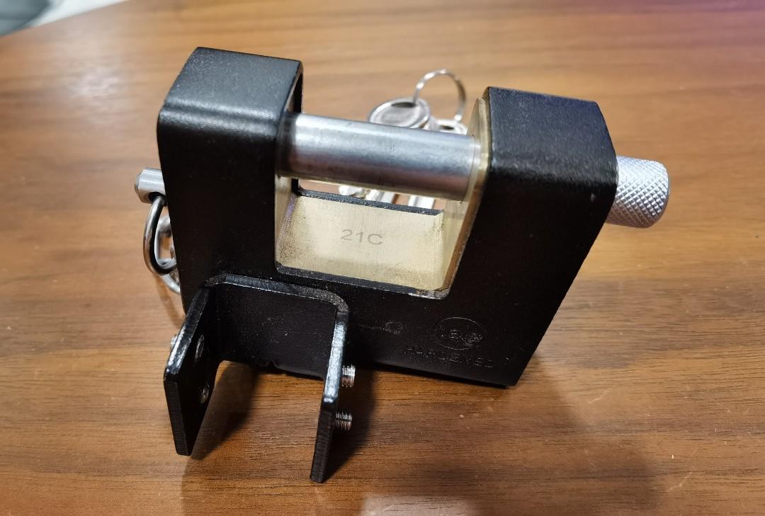 Yale gate lock, Furniture & Home Living, Security & Locks, Locks, Doors ...
