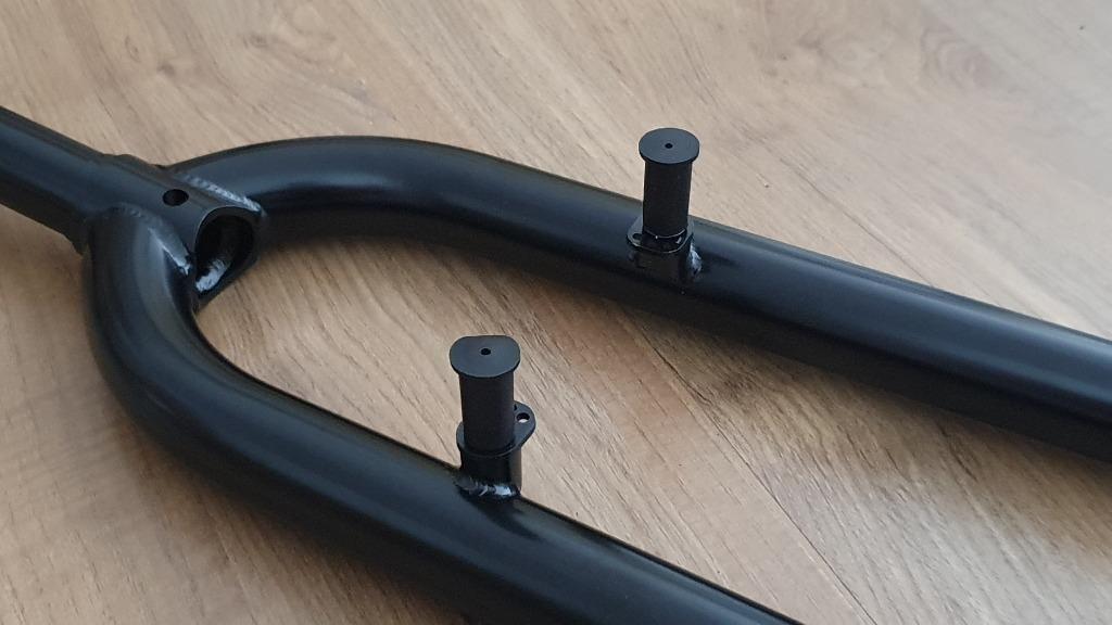 1 inch CROMOLY 4130 8 inch steerer Rigid 26 inch fork!! MADE IN TAIWAN ...