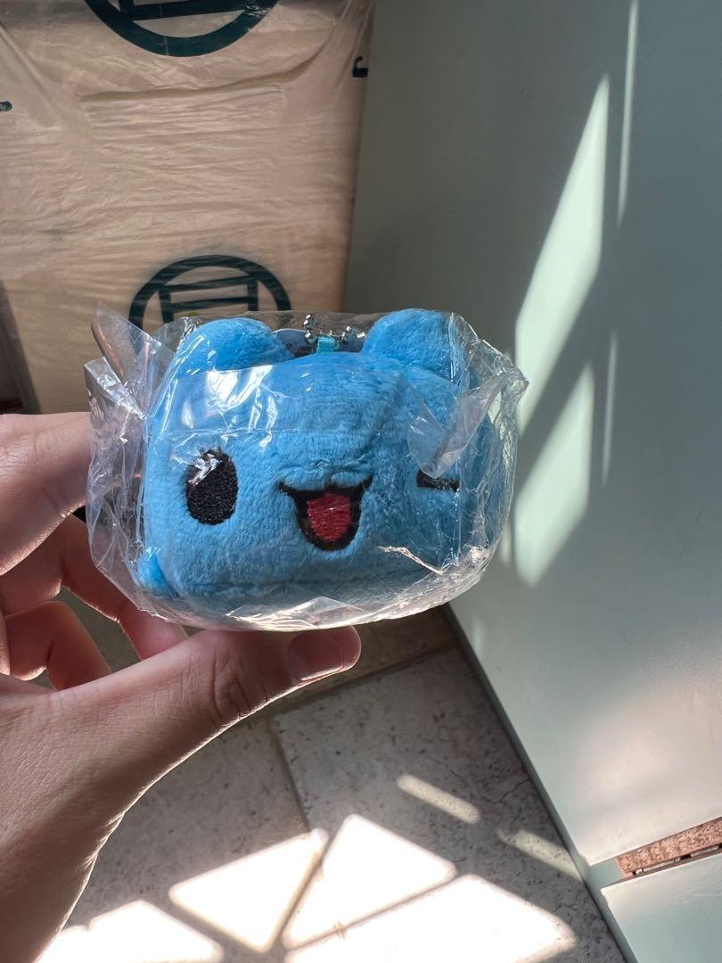 Bugcat capoo coinpouch keychain, Hobbies & Toys, Toys & Games on Carousell