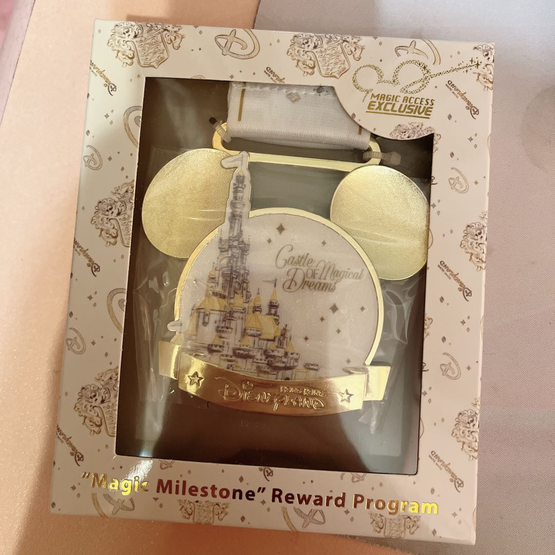 Disneyland Magic Access Exclusive Magic Milestone Reward Program Medal ...