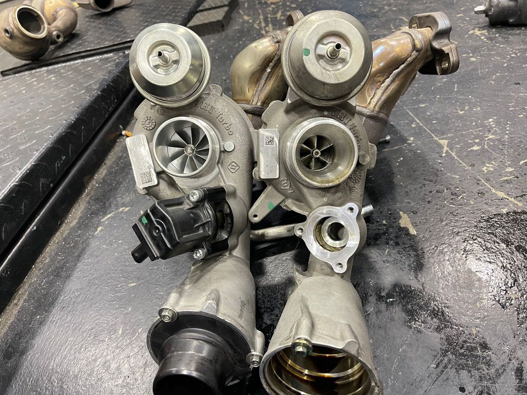 Hybrid turbo for M274 engine w204/w205/infiniti q50 with GFB blow off ...