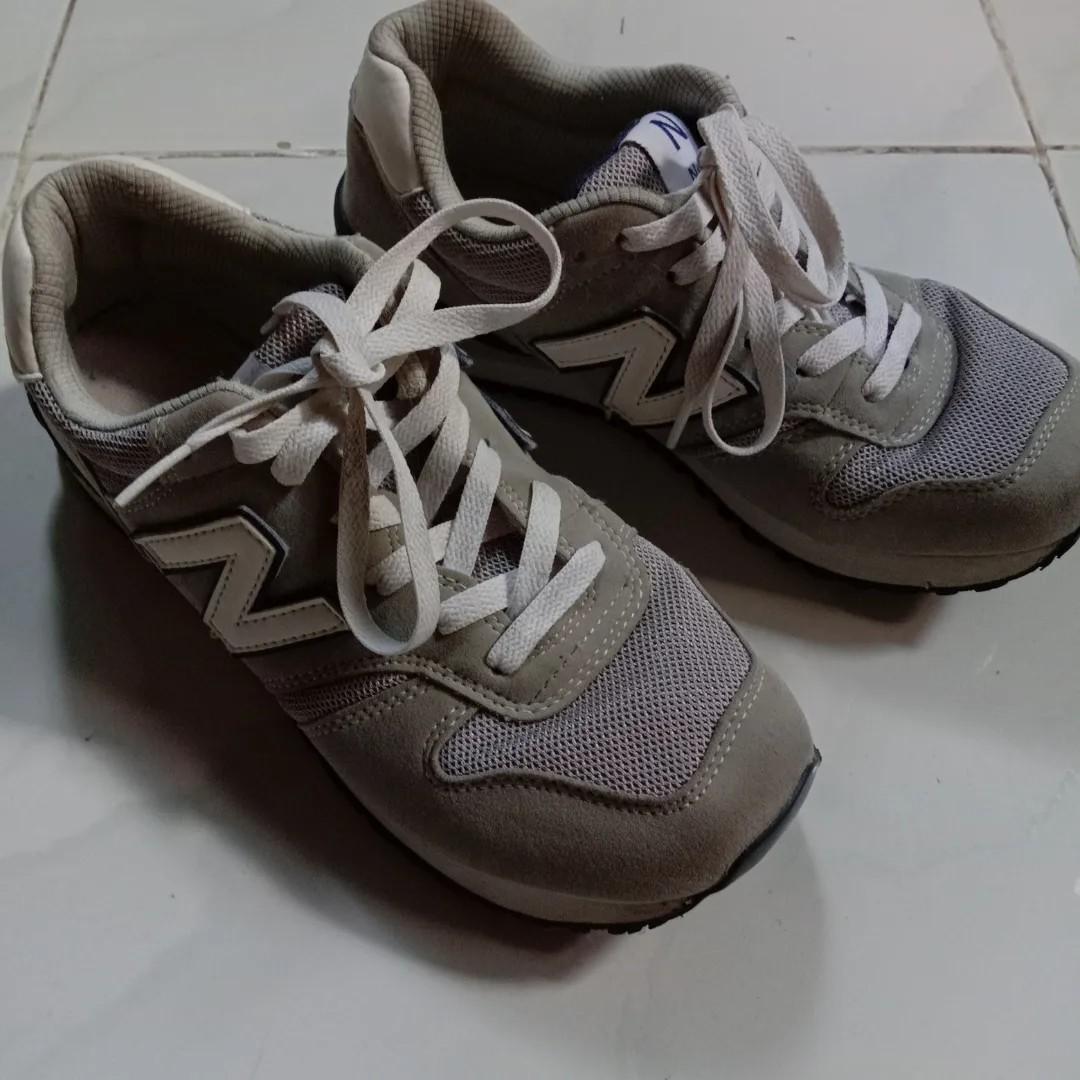New baiLunLP legit, Men's Fashion, Footwear, Sneakers on Carousell