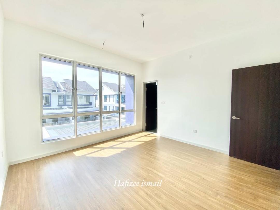 New Nice House | Double Storey Terrace Laman Anggerik Nilai Impian ...