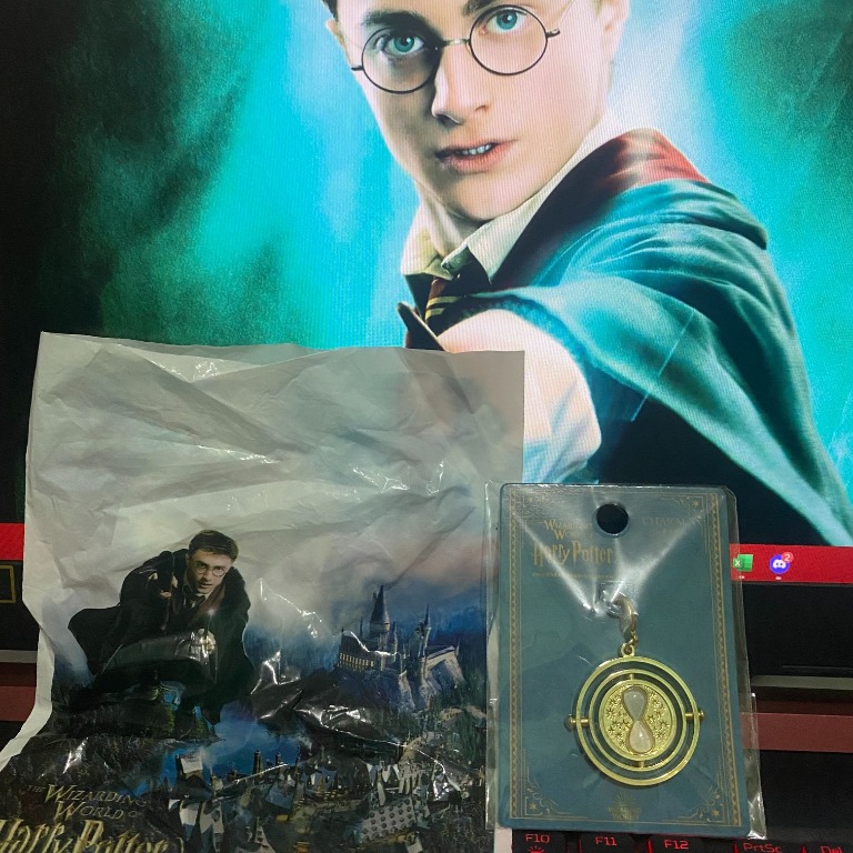 Time Turner keychain Universal Studios Wizarding world of harry potter ...