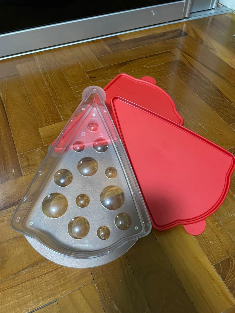 Tupperware pizza box rare, Furniture & Home Living, Kitchenware ...