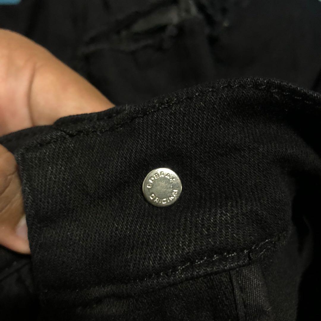 Amiri Cobra jeans, Men's Fashion, Bottoms, Jeans on Carousell