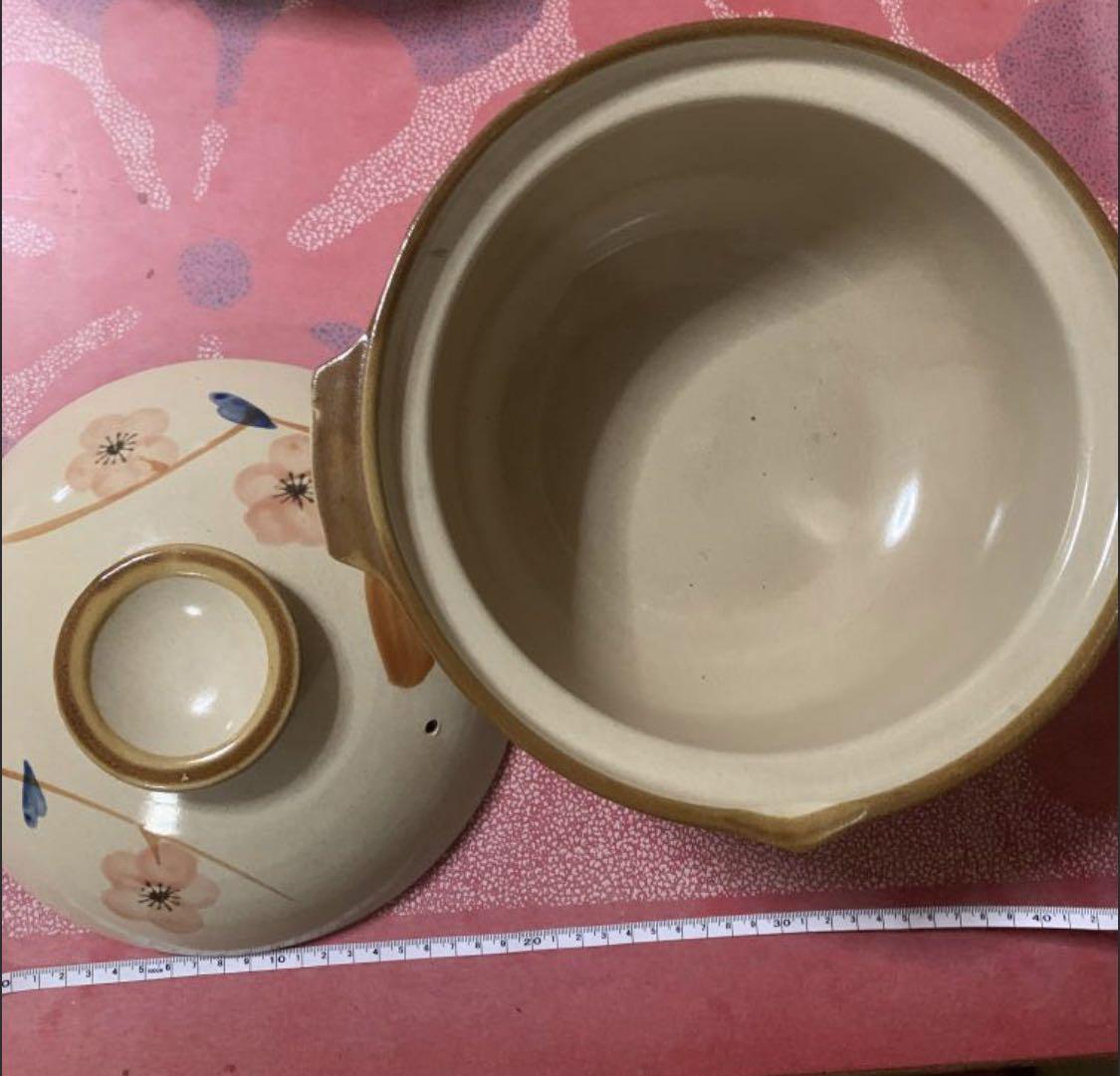 Clay pot (24cm diameter), Furniture & Home Living, Kitchenware ...