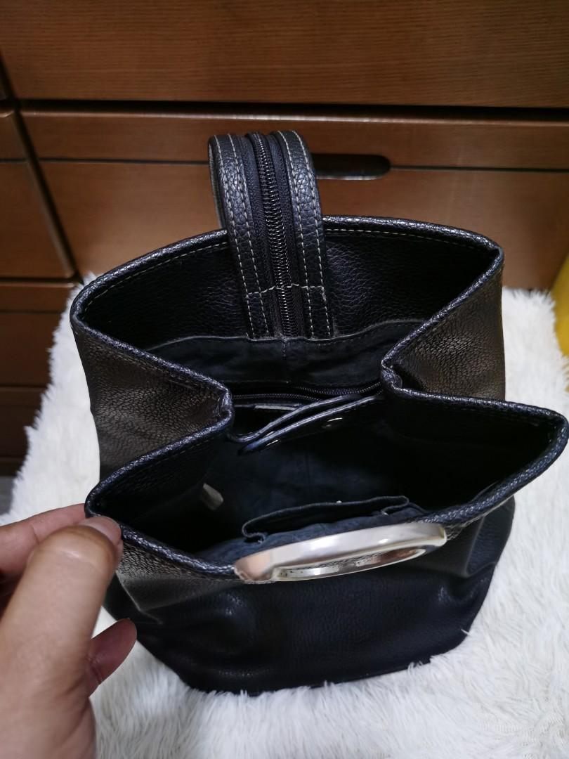 GOLDFISH Leather Backpack, Women's Fashion, Bags & Wallets, Backpacks ...