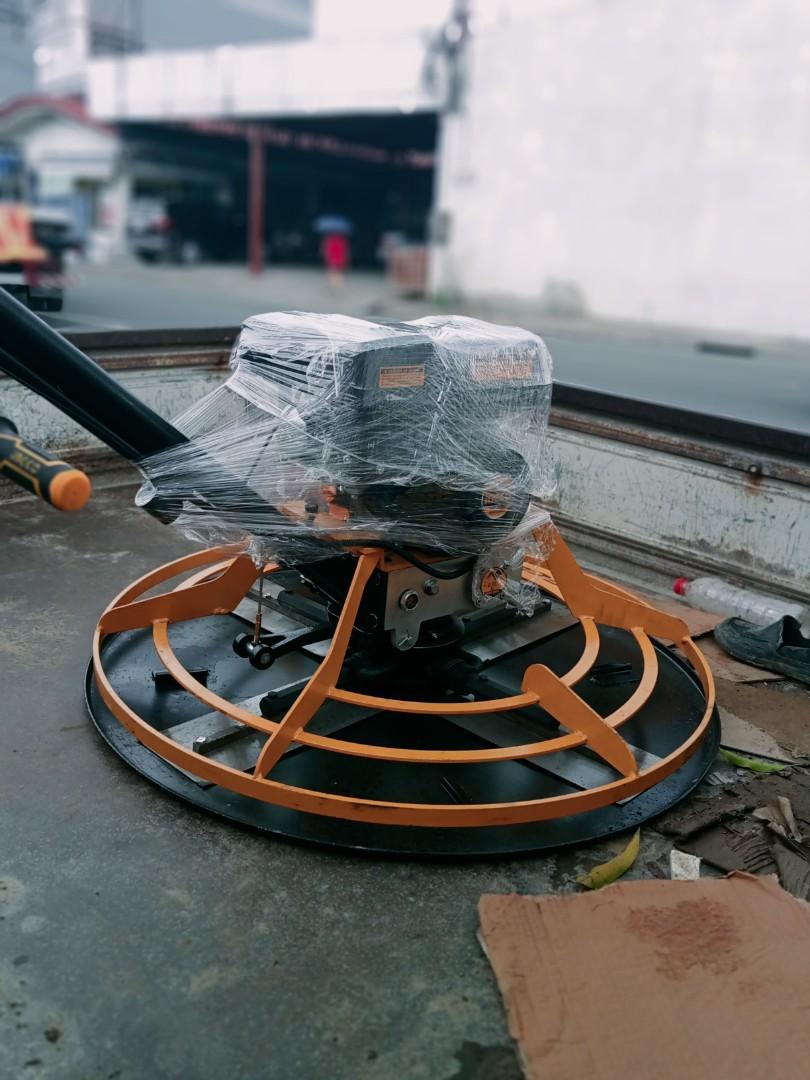 INGCO GASOLINE POWER TROWEL, Commercial & Industrial, Construction ...