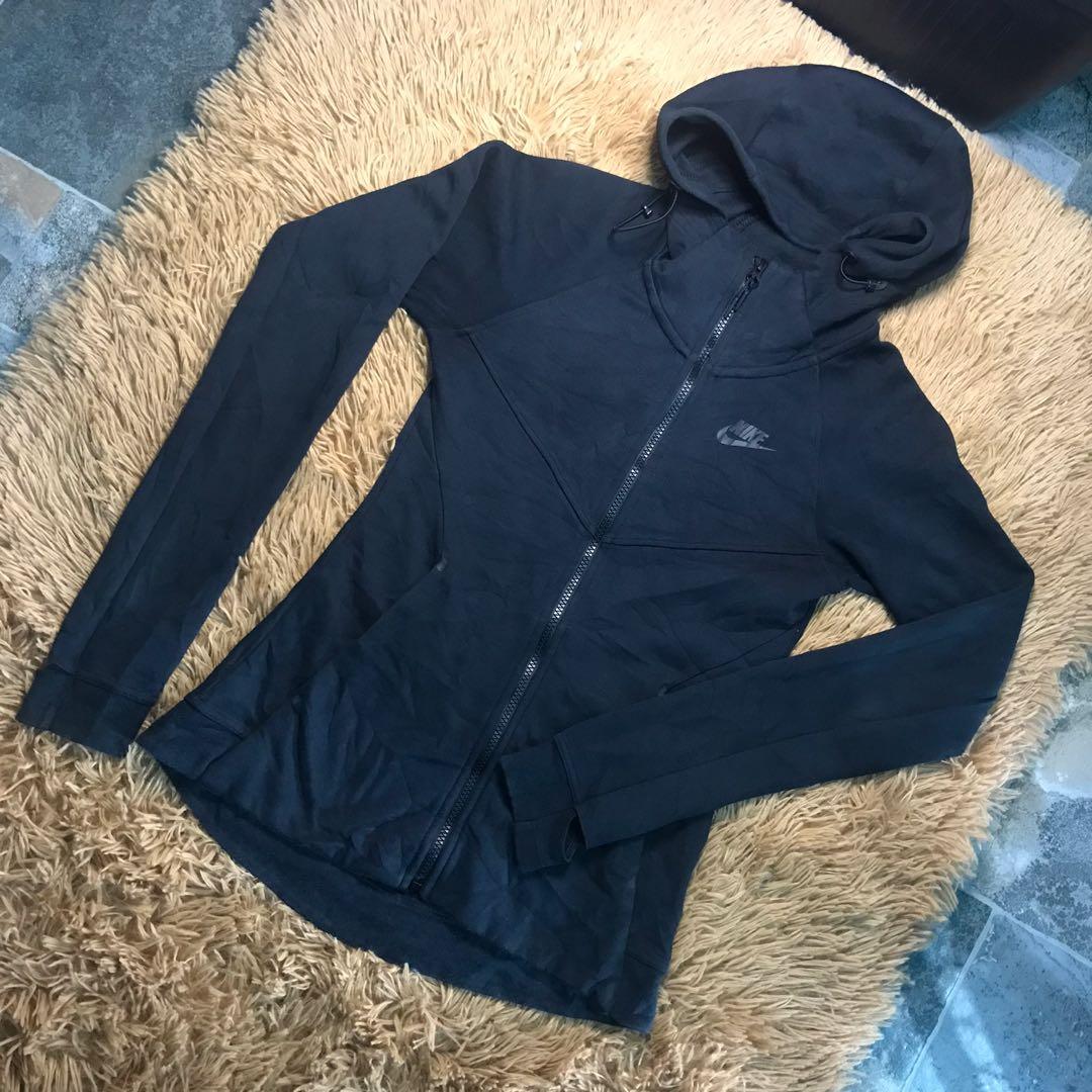 Nike Tech Black, Women's Fashion, Activewear on Carousell
