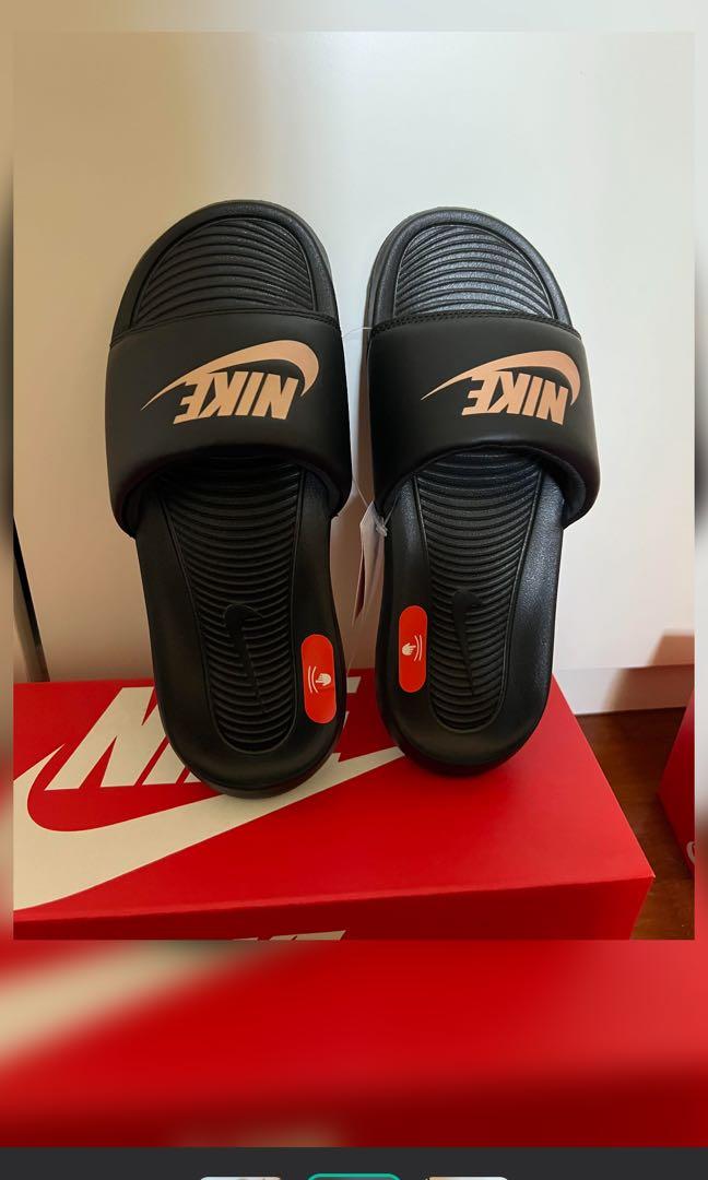 Nike Victoria one slide, Everything Else on Carousell