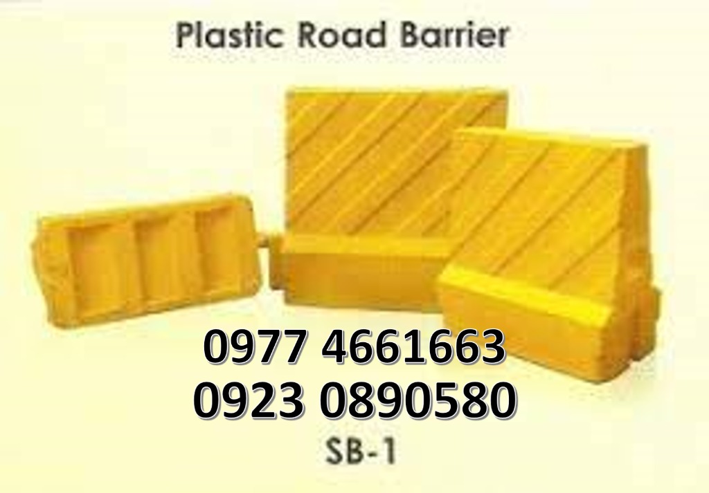 Plastic road barrier sb1 008, Looking For on Carousell