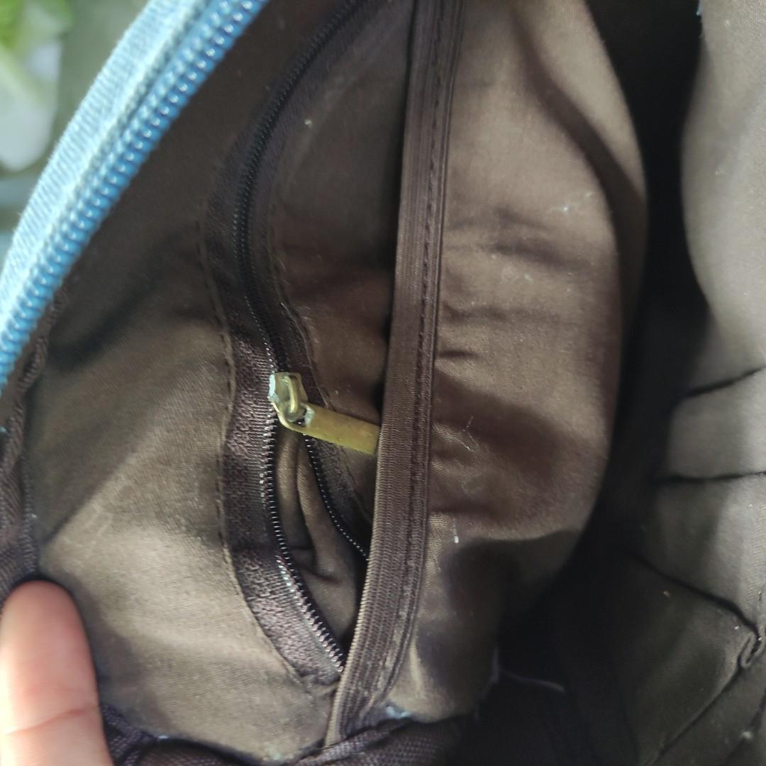 [PRELOVED] Peter bolo Hand Carry Messenger Bag, Luxury, Bags & Wallets ...